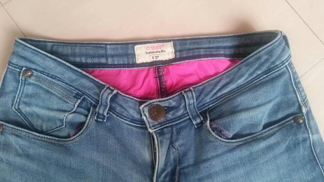 Crissa jeans, Women's Fashion, Bottoms, Jeans on Carousell