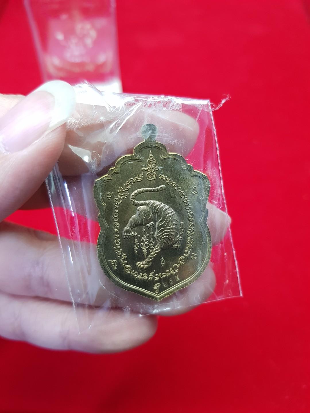 Lp Chan Nai Rian, Hobbies & Toys, Memorabilia & Collectibles, Religious ...