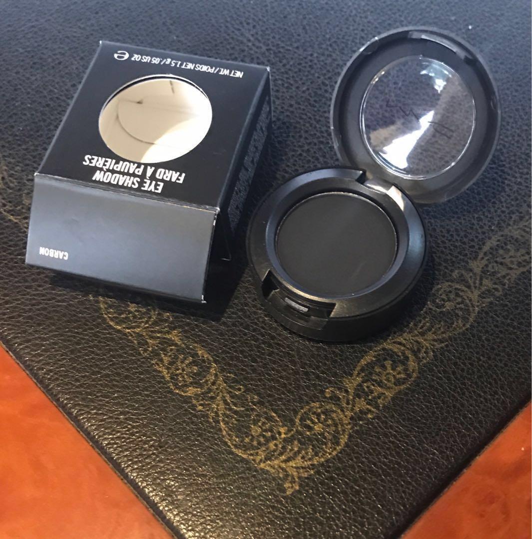 MAC Eyeshadow AUTHENTIC CARBON MATTE - Still Negotiable, Beauty ...