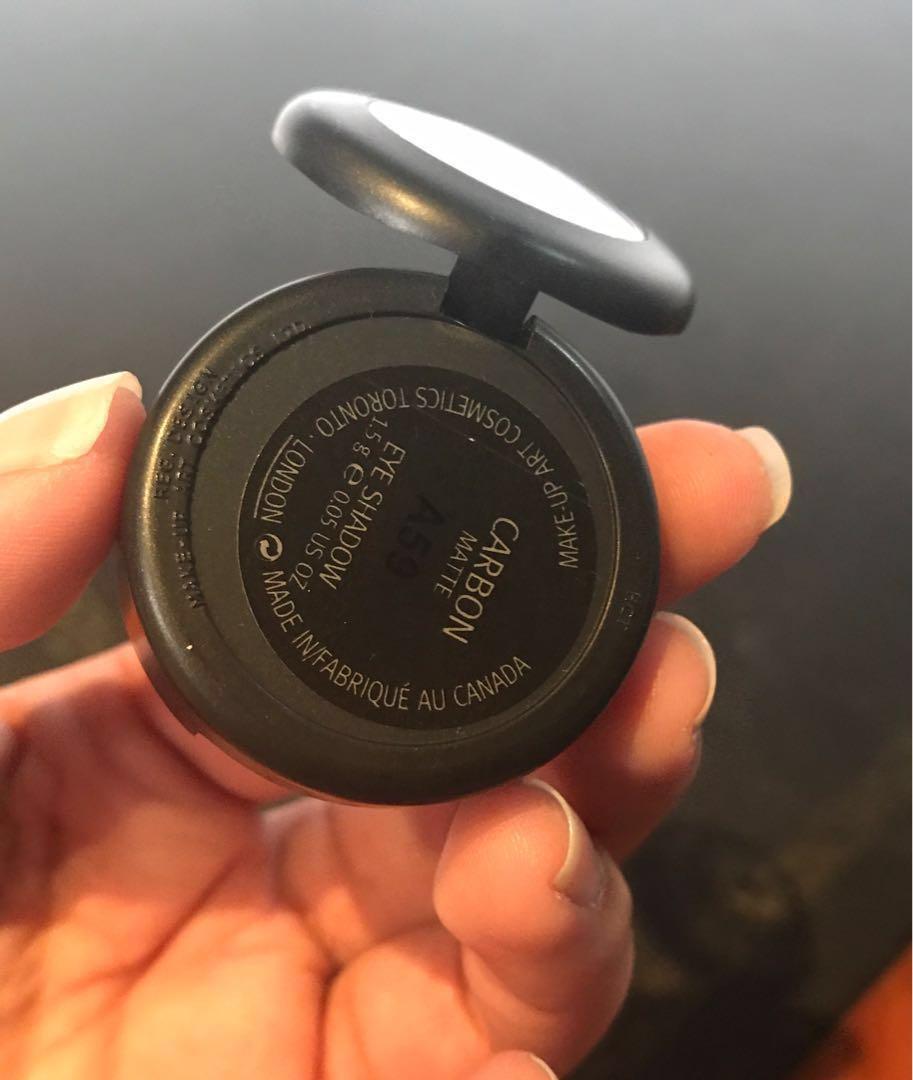 MAC Eyeshadow AUTHENTIC CARBON MATTE - Still Negotiable, Beauty ...