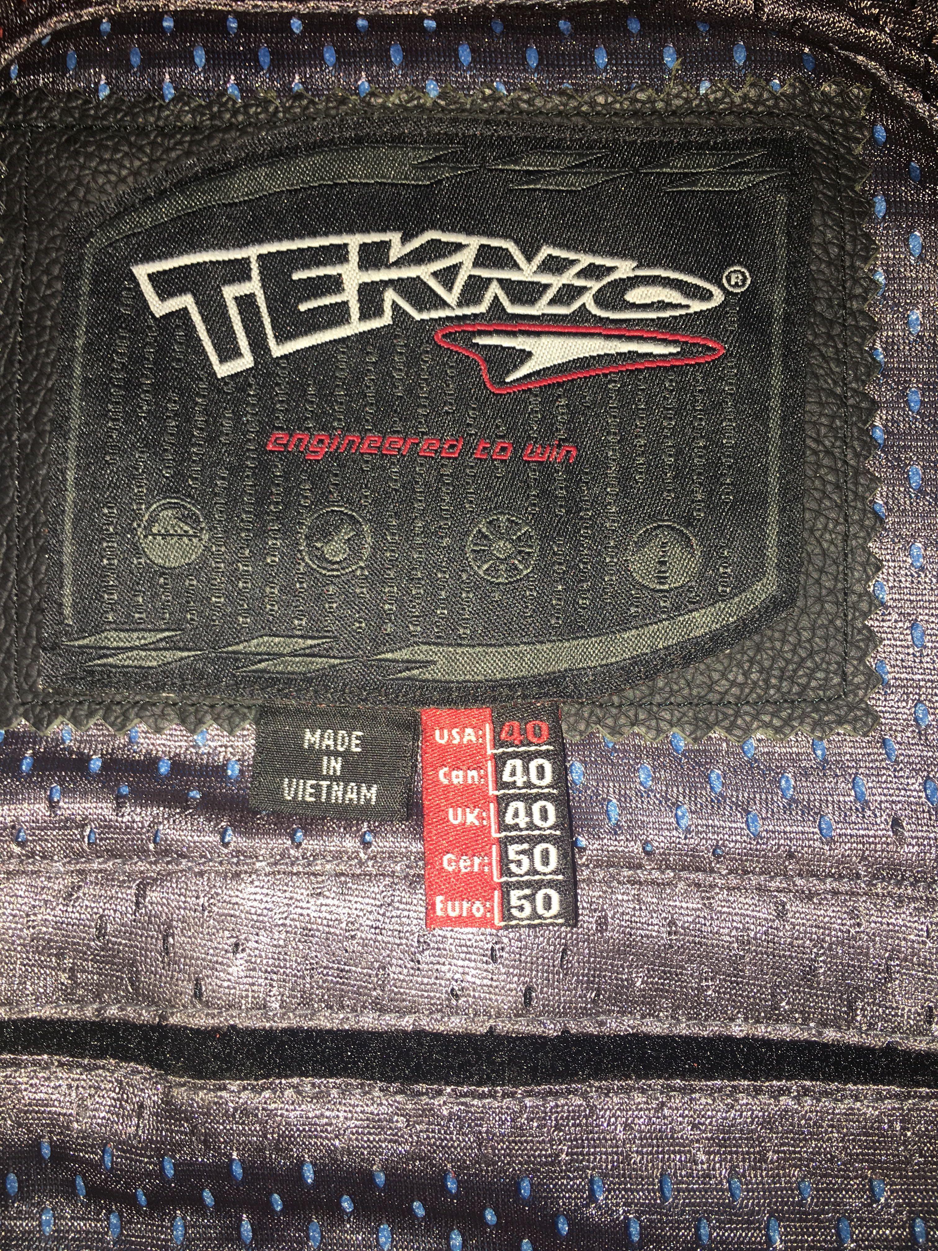 Teknic racing suit, Motorcycles, Motorcycle Apparel on Carousell