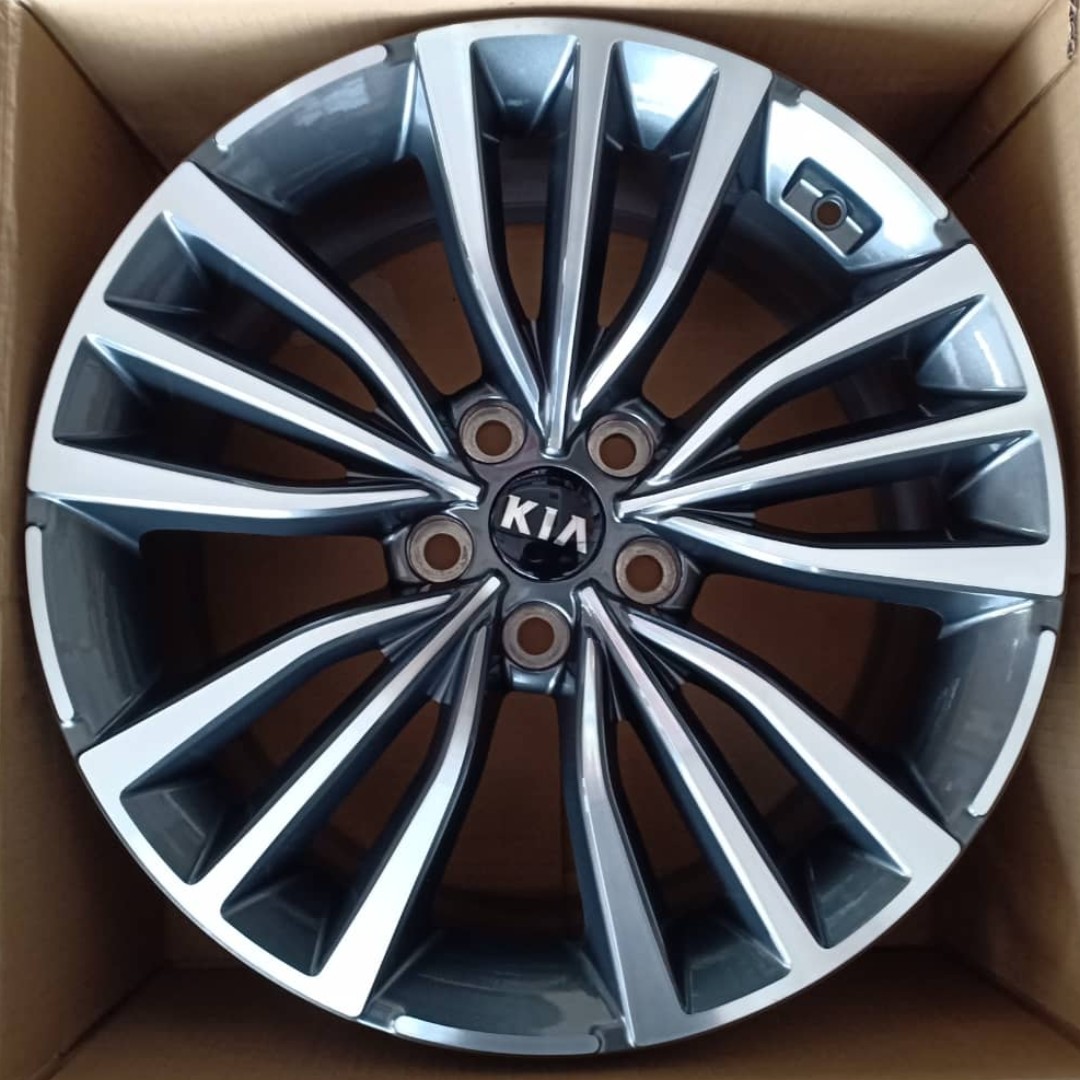 18" KIA OEM rims, Car Accessories, Tyres & Rims on Carousell