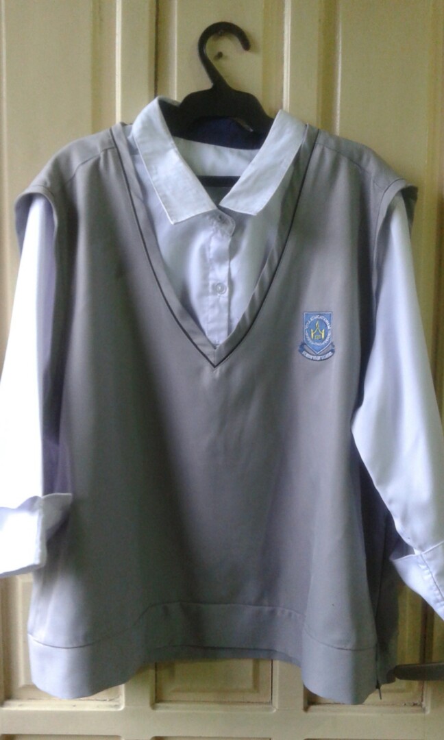 STI Senior high school uniform, Looking For on Carousell