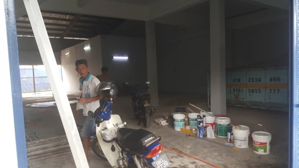 2 Adjoining 1.5 Storey Link Factory At Jalan Haji Sirat, Klang Utama ...