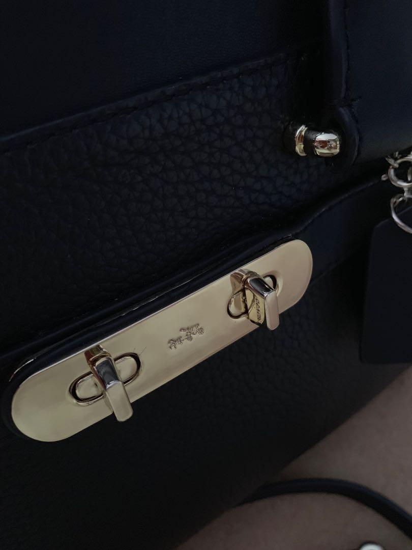 Coach Swagger, Women's Fashion, Bags & Wallets, Cross-body Bags on ...