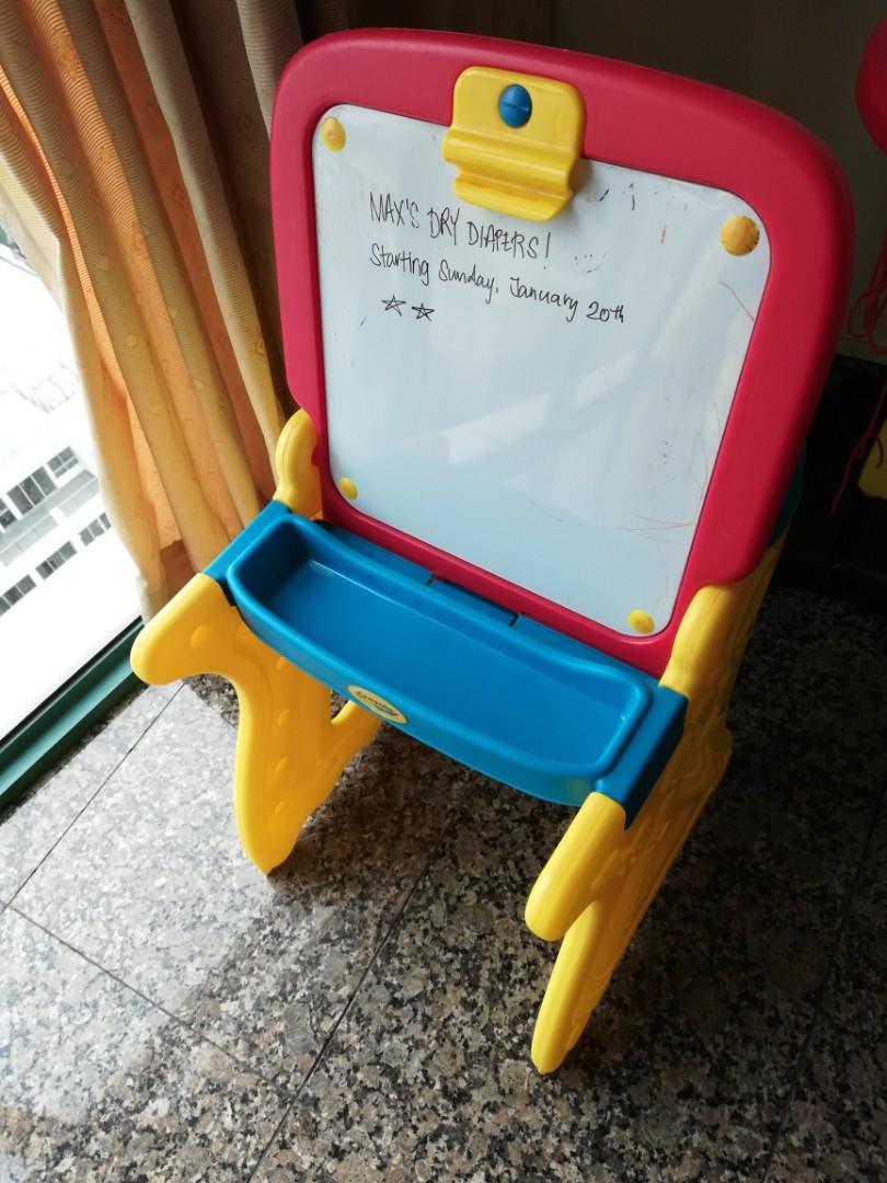 Crayola easel board and reversible table with stool, Babies & Kids ...