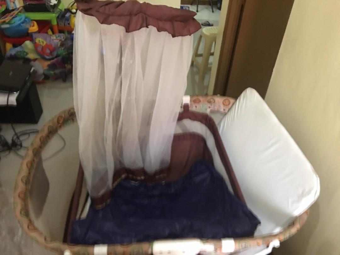 Giant Crib, Babies & Kids, Baby Nursery & Kids Furniture, Cots & Cribs ...