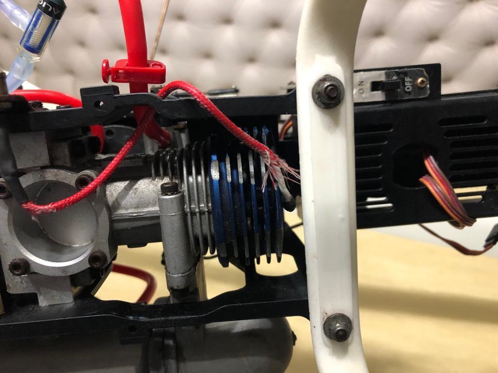 Hirobo Shuttle Sceadu 50 Nitro RC Helicopter. #winiphone11pro, Hobbies ...