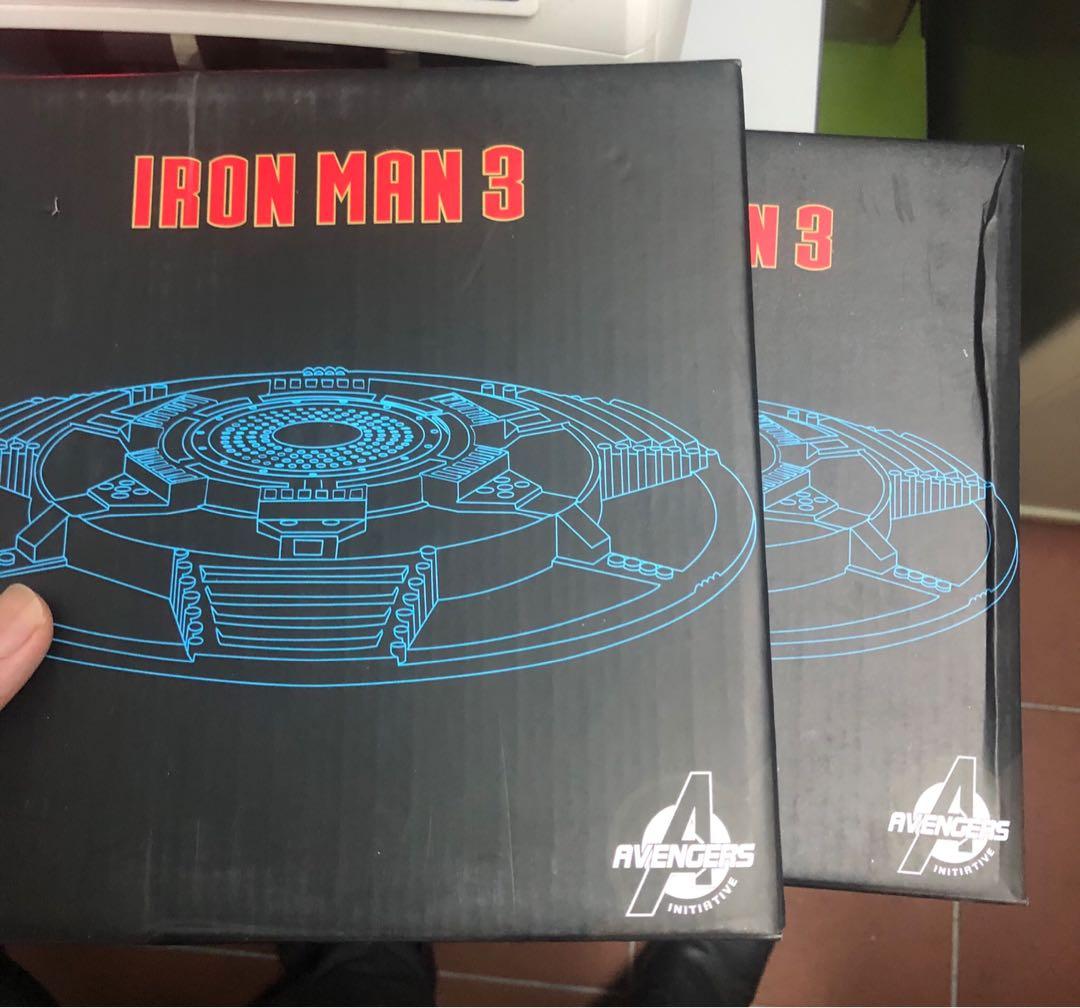 MARVEL AVENGERS IRON MAN TONY STARK SUIT UP BASE WITH LIGHT UP FUNCTION ...