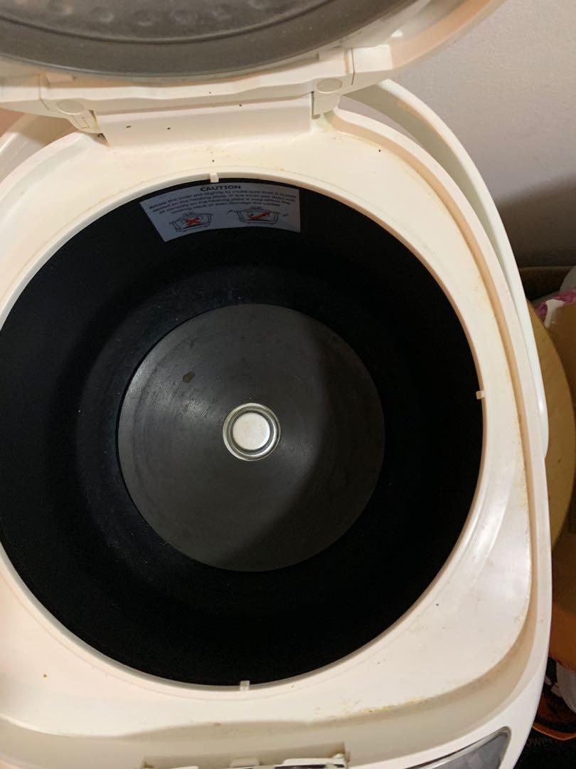 Rice cooker, TV & Home Appliances, Kitchen Appliances, Cookers on Carousell