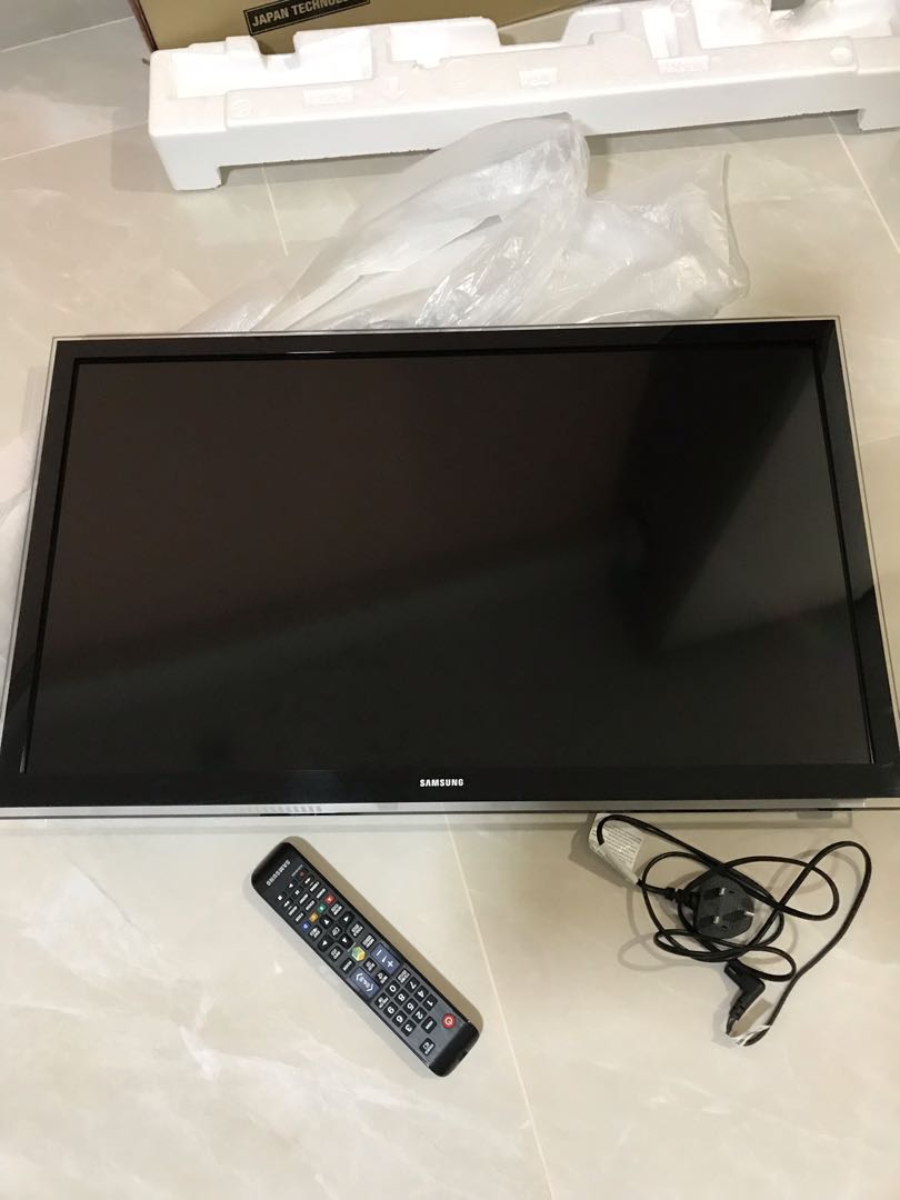 Samsung 32 inch LED TV / UA32F4500AM 32" Series 4 LED Television, TV ...