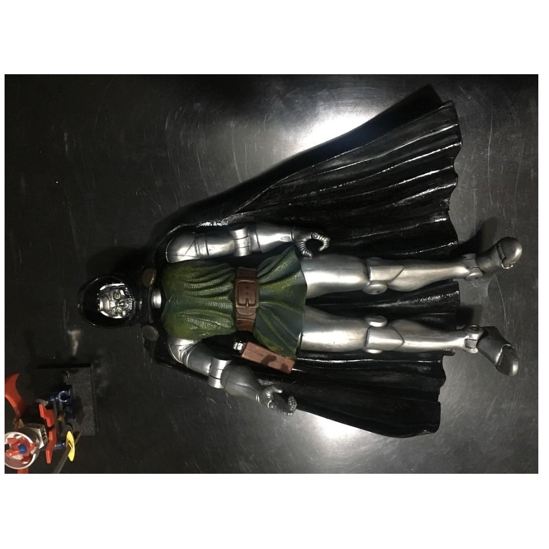 Toy Biz Marvel Legends Series 2 DOCTOR DOOM DOOMBOT figure, Hobbies ...