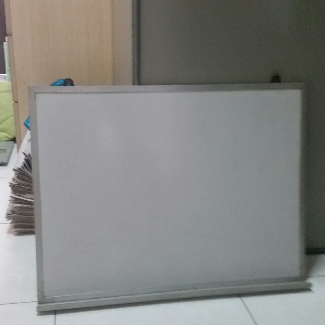 Whyteboard, Everything Else on Carousell