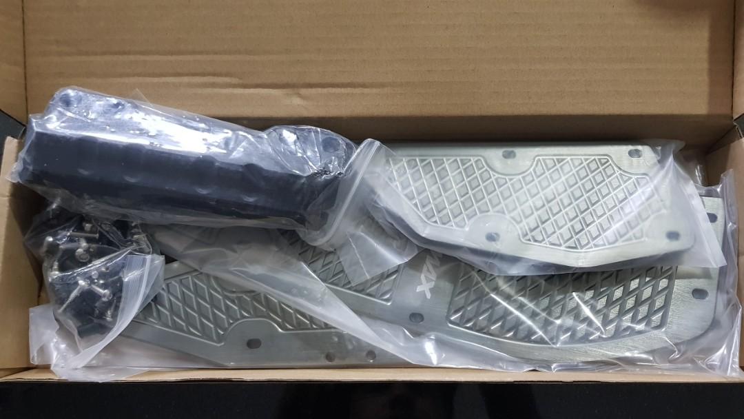 Yamaha Xmax 300 Aluminium Footrest with Slider, Motorcycles, Motorcycle ...