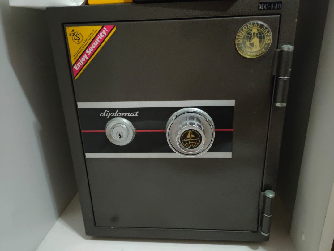 Diplomat Safe Box, Furniture & Home Living, Home Improvement & Organisation, Storage Boxes ...