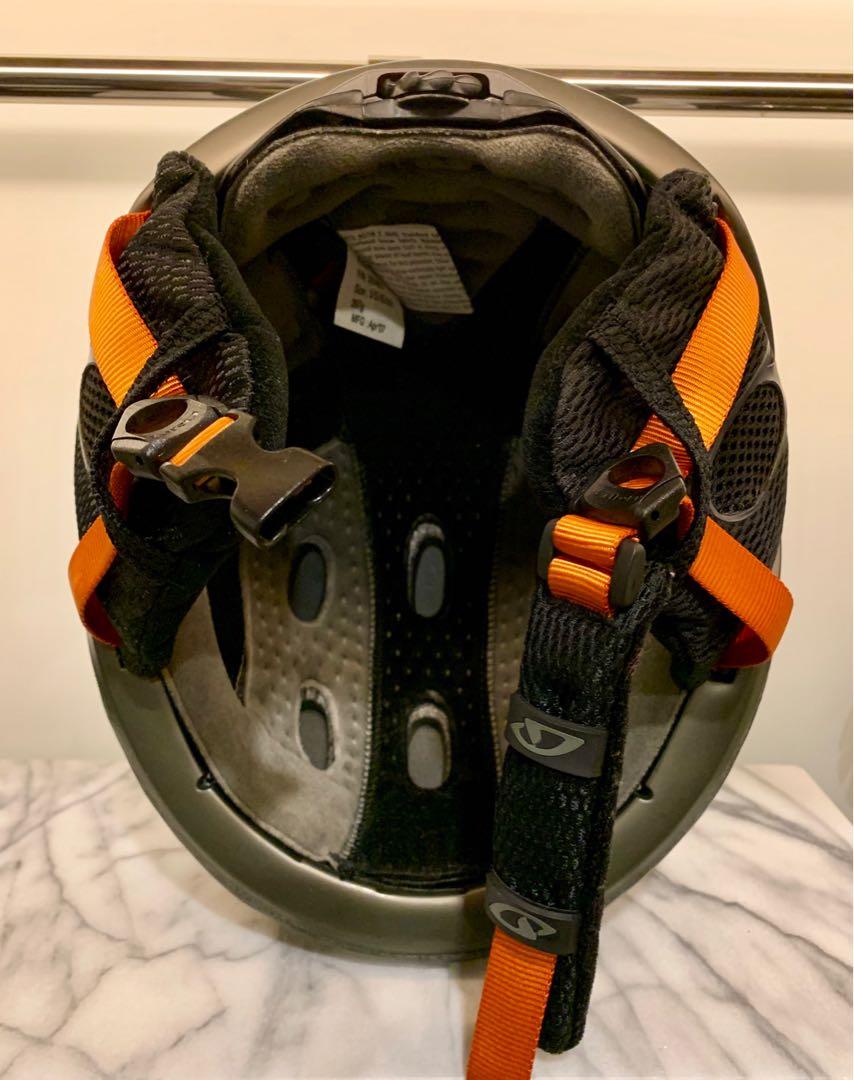 GIRO Fuse ski helmet, Sports Equipment, Sports & Games, Water Sports on ...
