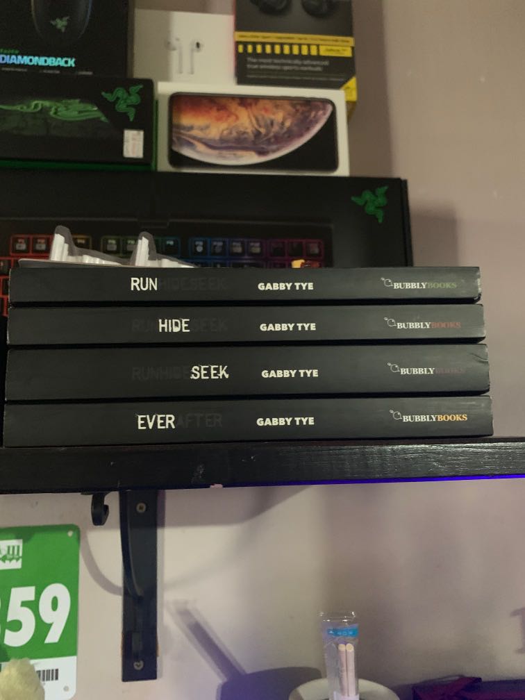 Run Hide Seek Full Set, Hobbies & Toys, Books & Magazines, Fiction ...