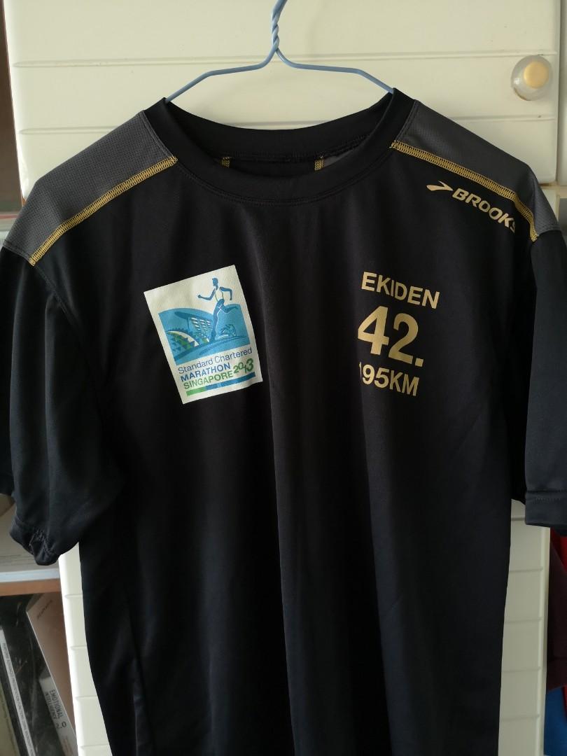 Singapore Standard Chartered Marathon Tshirt, Men's Fashion, Activewear ...
