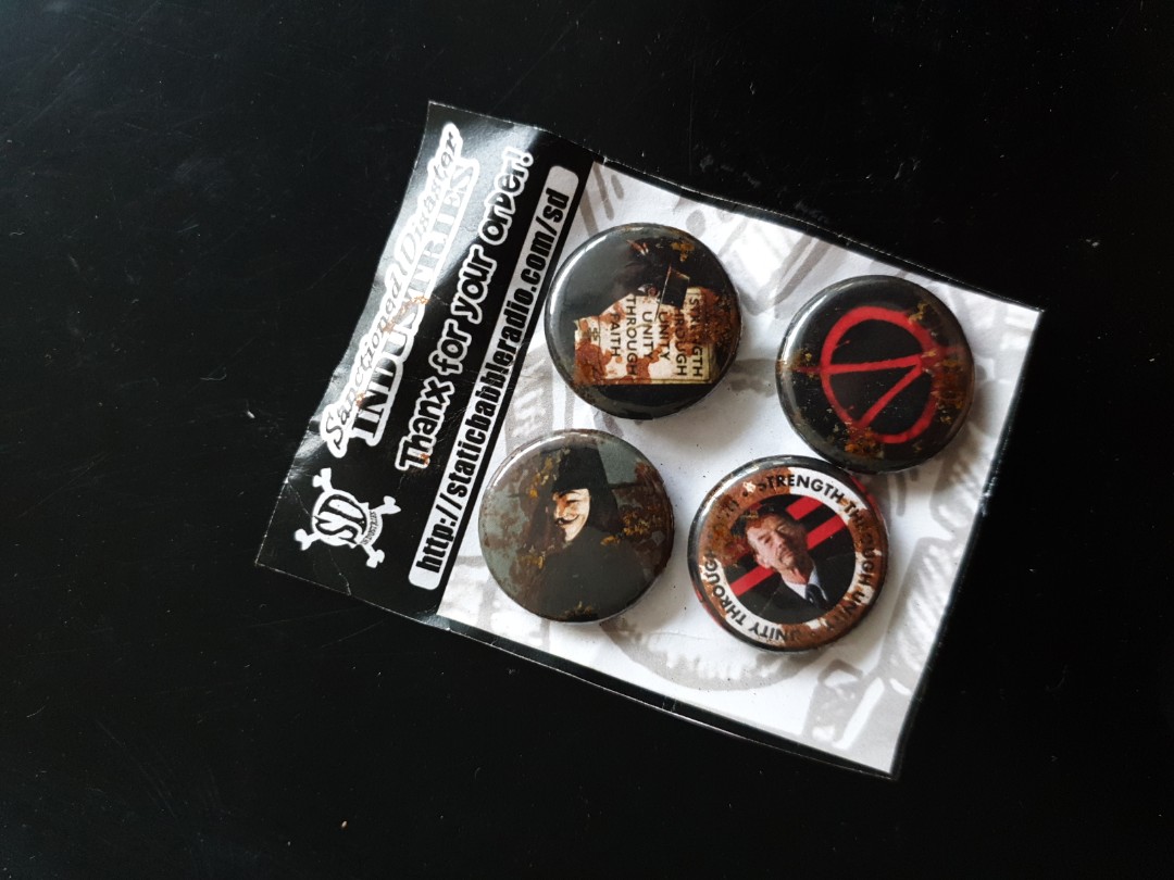 V for vendetta badge pins vintage, Hobbies & Toys, Memorabilia ...
