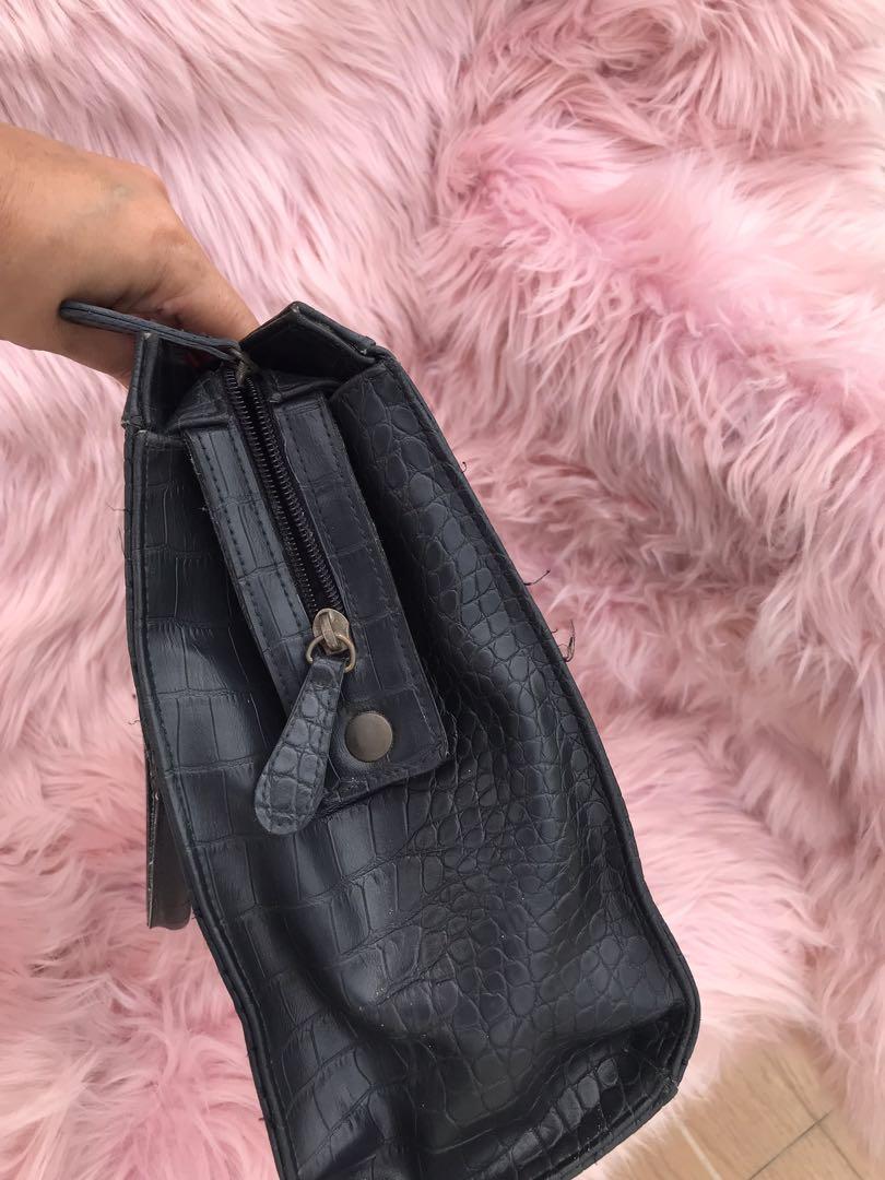 Capacci bag on Carousell