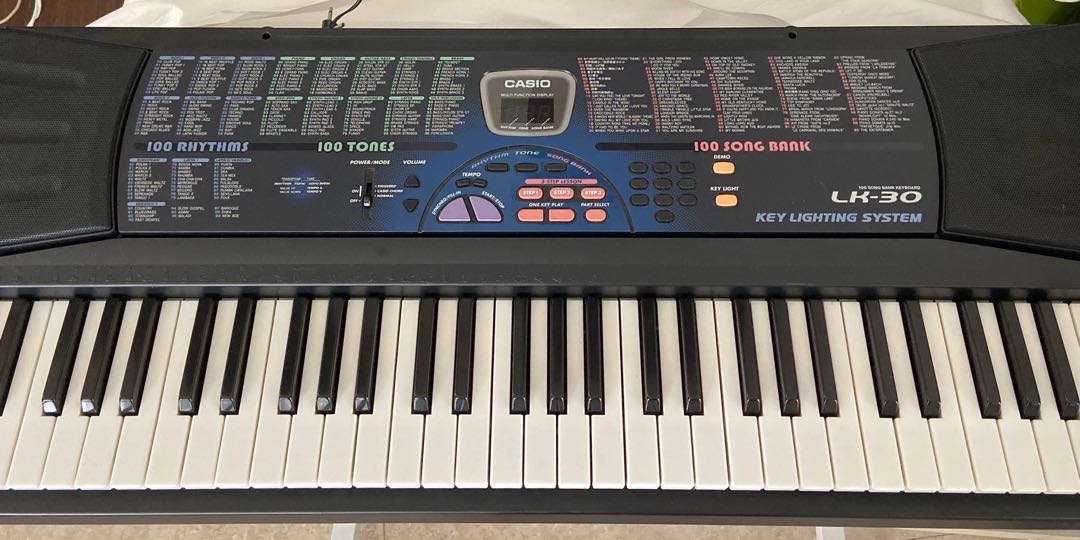 Casio Electronic Keyboard LK-30, Hobbies & Toys, Music & Media, Musical ...