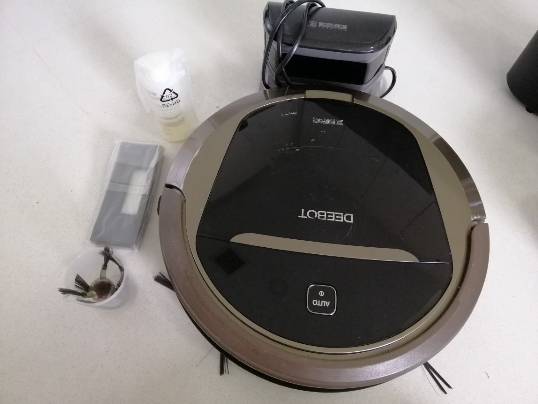 DEEBOT M81 Vacuum Cleaner, TV & Home Appliances, Vacuum Cleaner ...