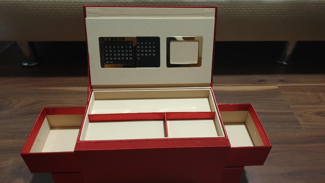 The Ritz Carlton Mooncake box, Furniture & Home Living, Home ...