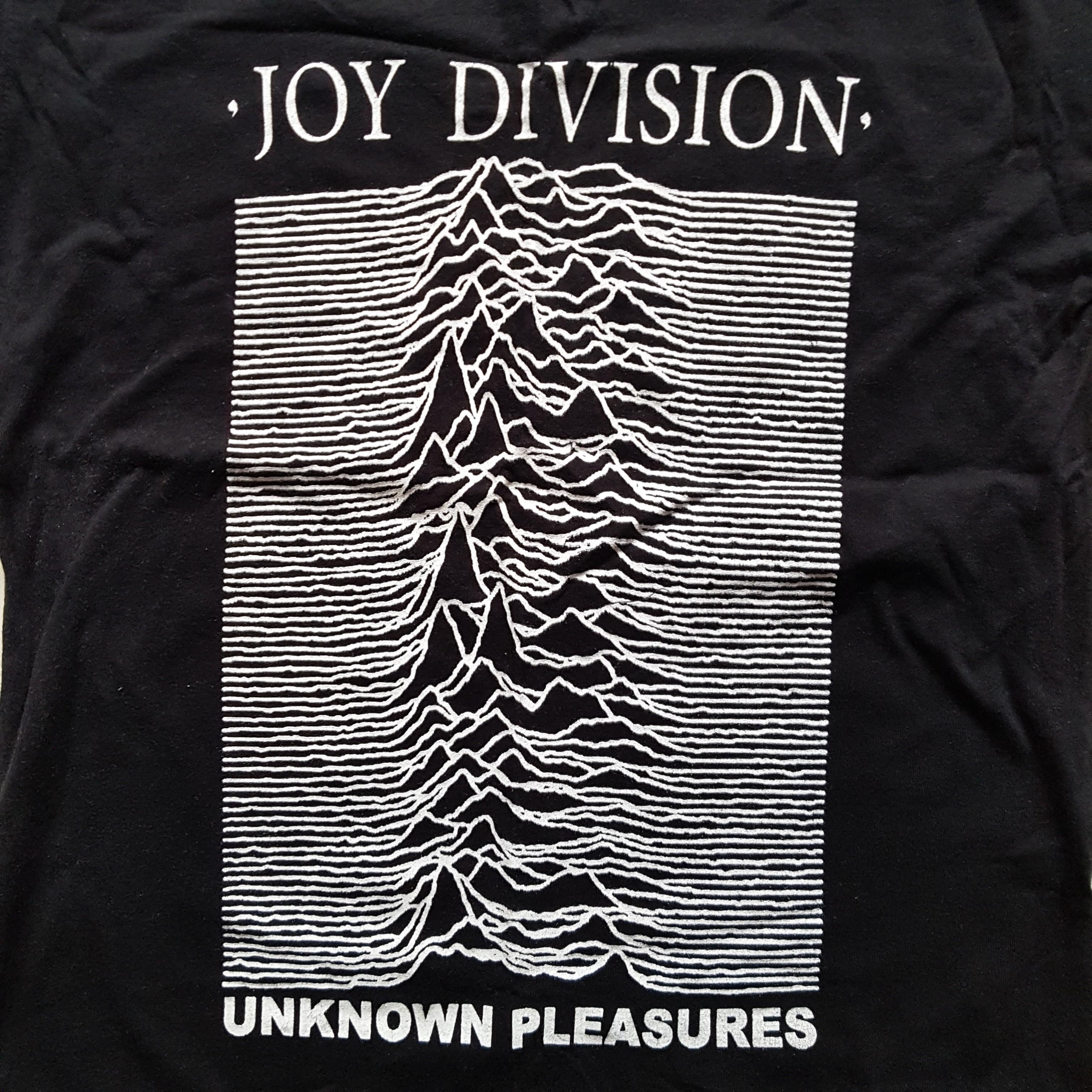 Vintage Joy Division Unknown Pleasures band t-shirt, Women's Fashion ...