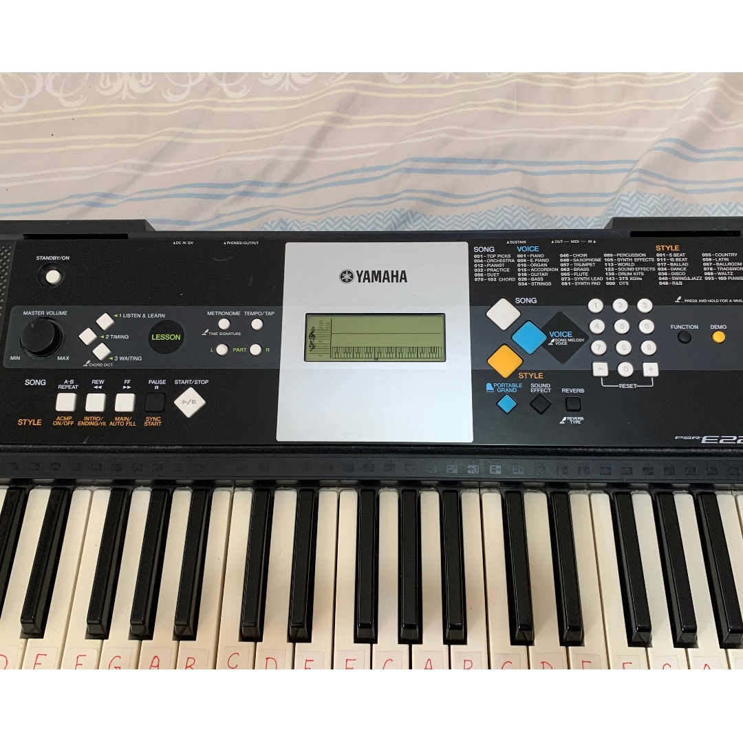 Yamaha Keyboard PSR-E223 [Used], Hobbies & Toys, Music & Media, Musical ...