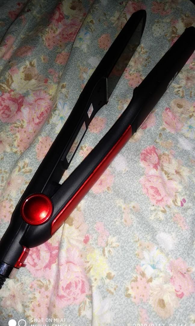 Casio and hair flat iron bundle, Women's Fashion, Watches & Accessories ...