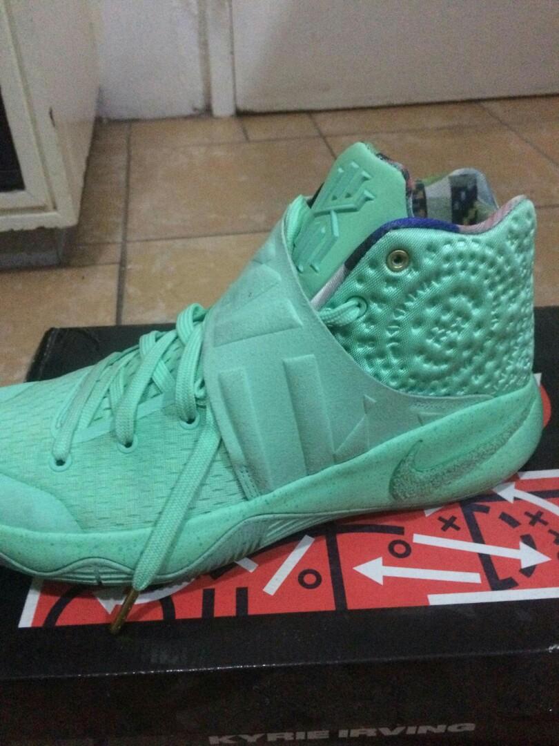 Kyrie 2 'What The' Limited Edition, Men's Fashion, Footwear, Sneakers ...