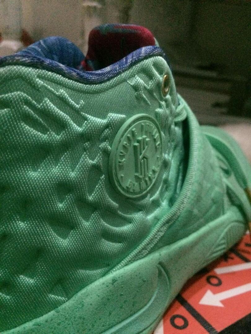 Kyrie 2 'What The' Limited Edition, Men's Fashion, Footwear, Sneakers ...