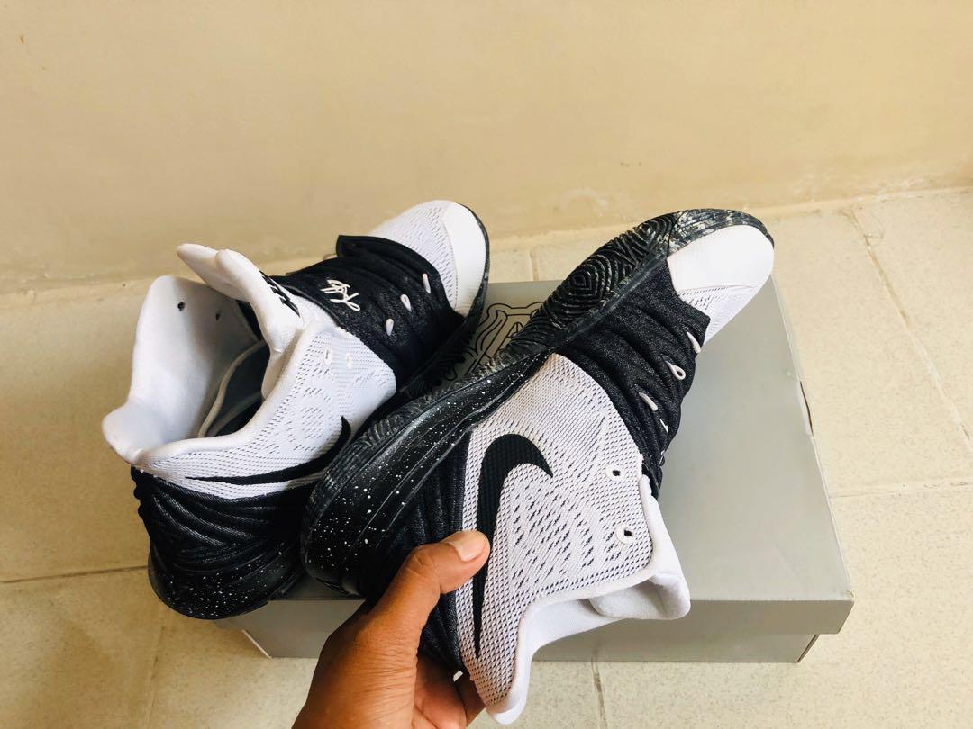 Kyrie 5 “Oreo”, Men's Fashion, Footwear, Sneakers on Carousell