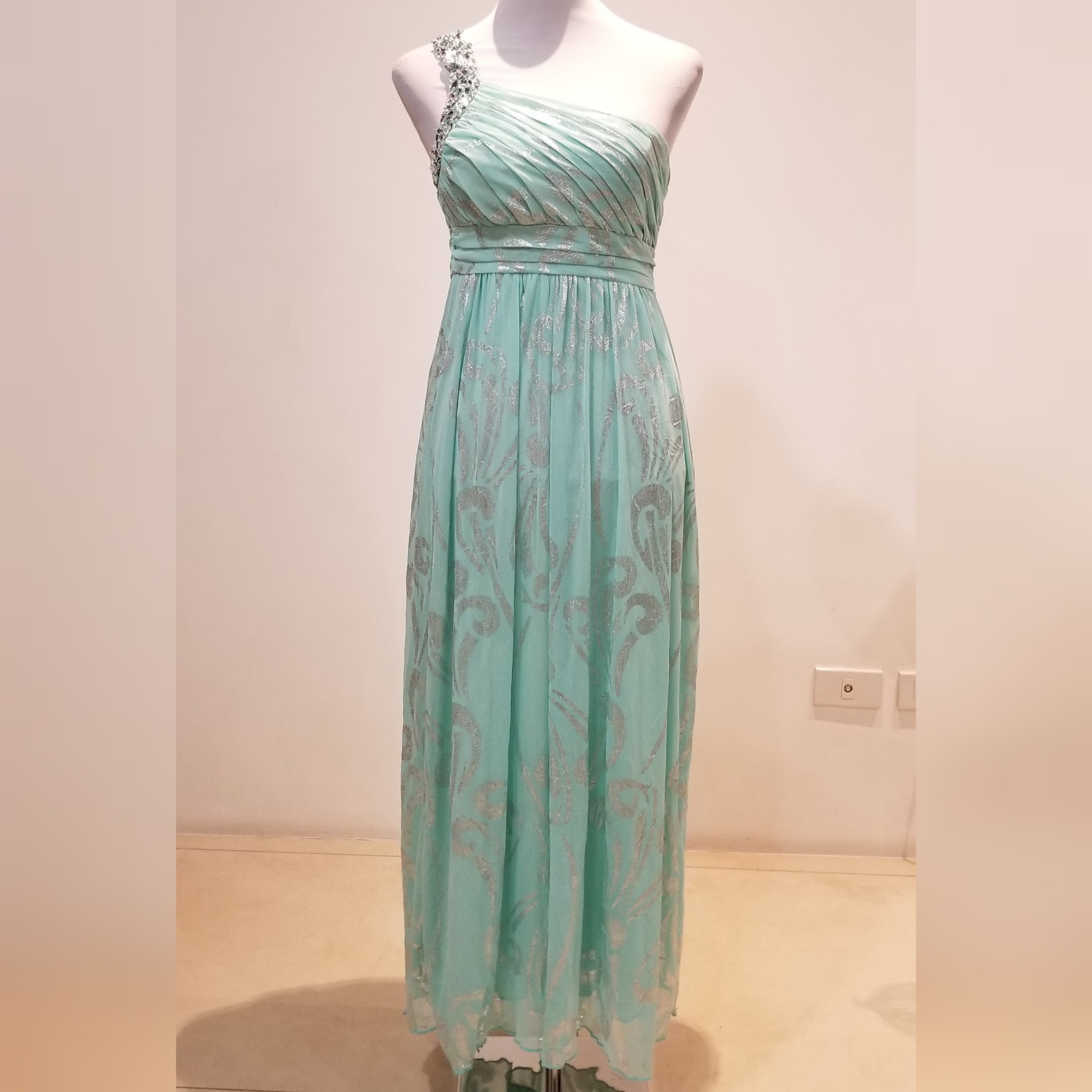 mint green venus cut maxi, Women's Fashion, Dresses & Sets, Sets or ...