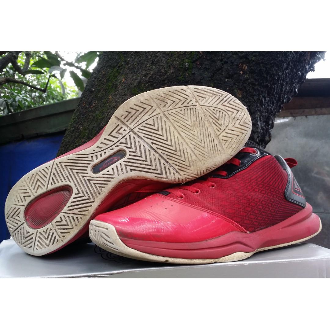 Peak Rising Star, Men's Fashion, Footwear, Sneakers on Carousell