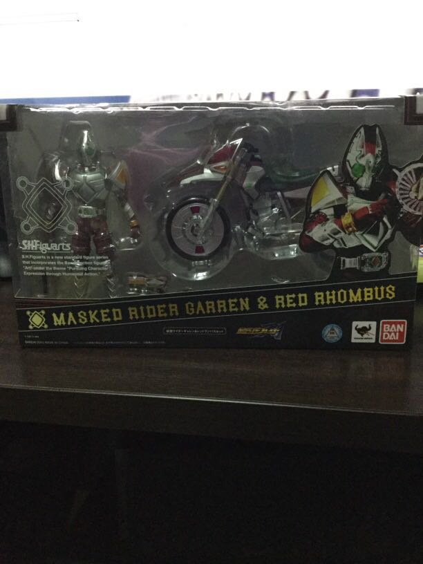S.H.Figuarts Kamen Rider Garren & Red Rhombus, Hobbies & Toys, Toys ...