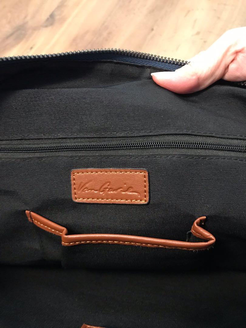 Van Garie - Laptop cum documents bag, Luxury, Bags & Wallets on Carousell