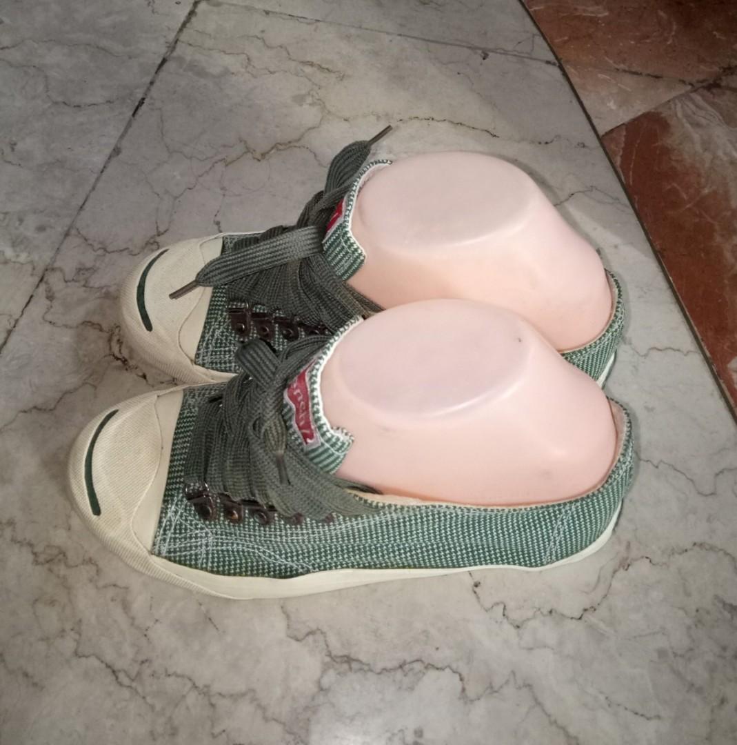 Bench Shoes, Men's Fashion, Footwear, Sneakers on Carousell