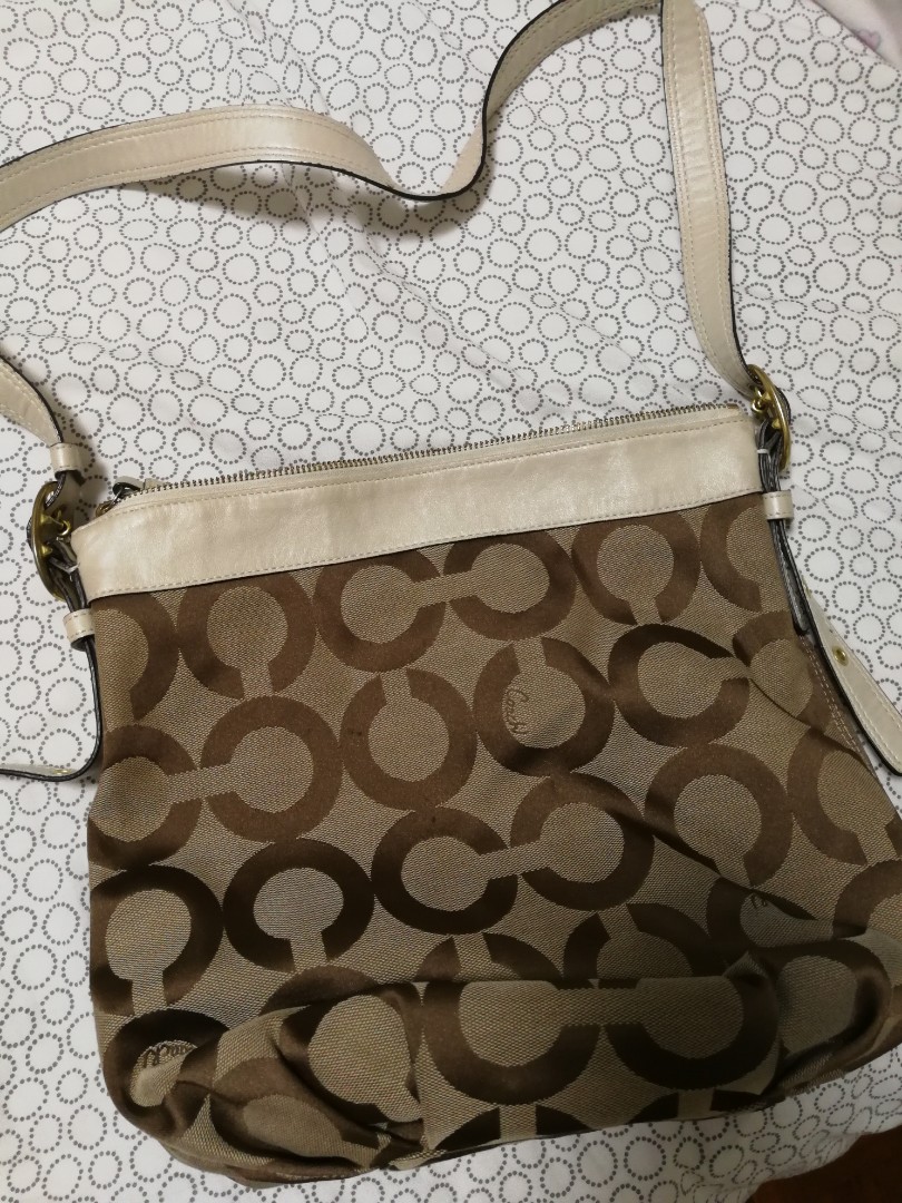 Coach Sling Bag Crossbody, Women's Fashion, Bags & Wallets, Cross-body ...