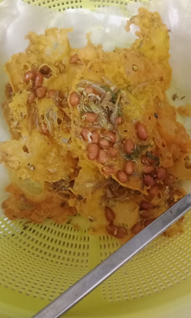 Rempeyek/Tumpi, Food & Drinks, Packaged & Instant Food on Carousell