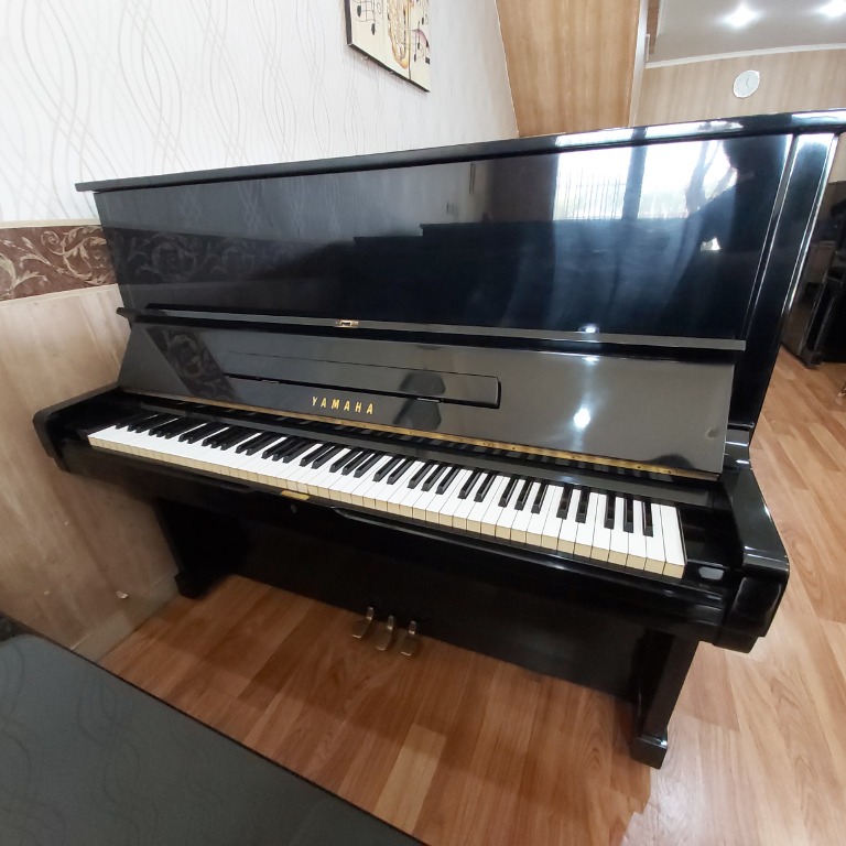 Piano Yamaha U2H Upright Piano Klasik Akustik Second Bekas, Musik ...