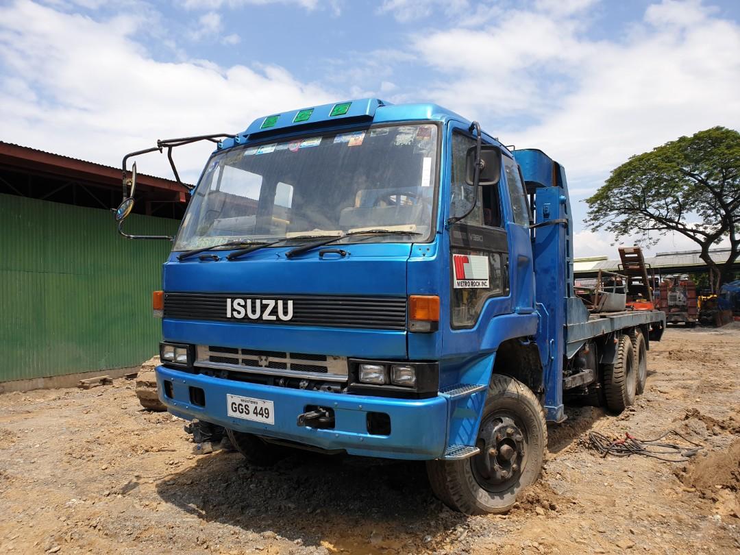 Isuzu Self Loading Cargo Truck 10 wheeler, Commercial & Industrial ...