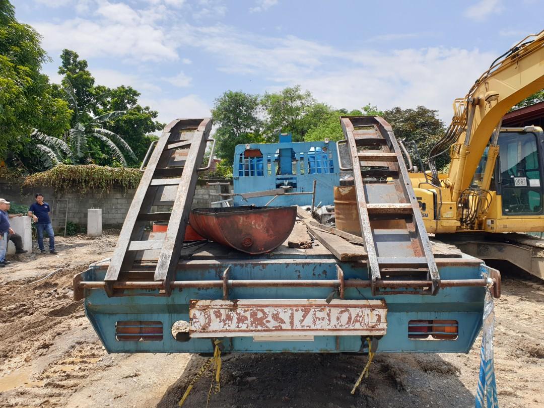 Isuzu Self Loading Cargo Truck 10 wheeler, Commercial & Industrial ...