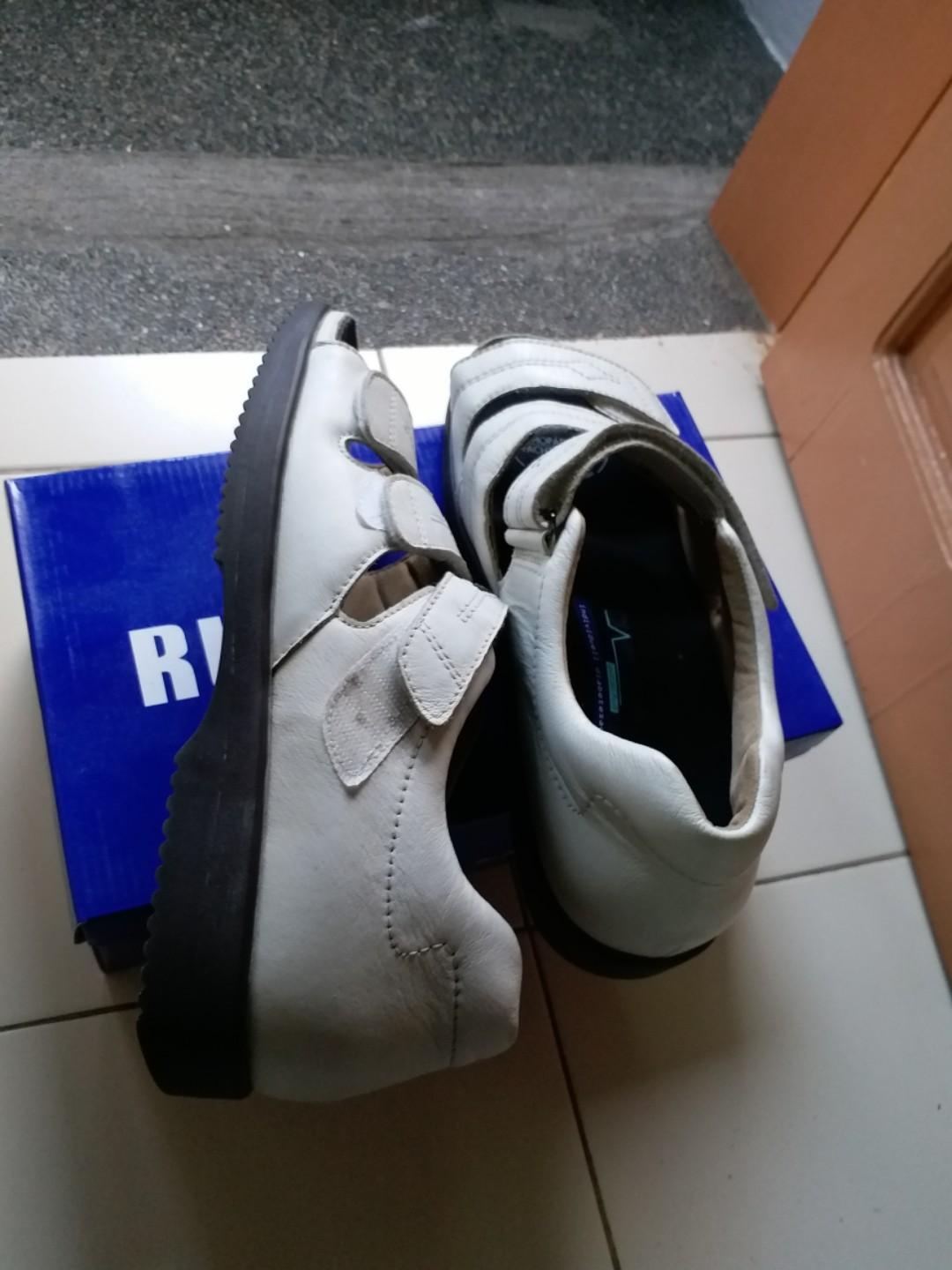 LucRo by schein Sandals Shoe for Men, Men's Fashion, Footwear, Slippers ...