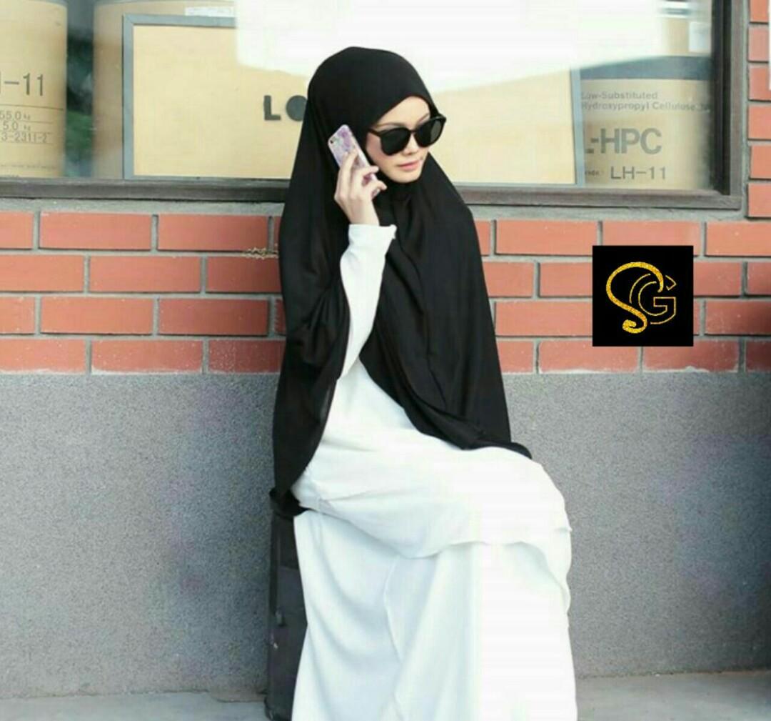 Tudung Labuh Ustazah, Women's Fashion, Muslimah Fashion, Hijabs on Carousell