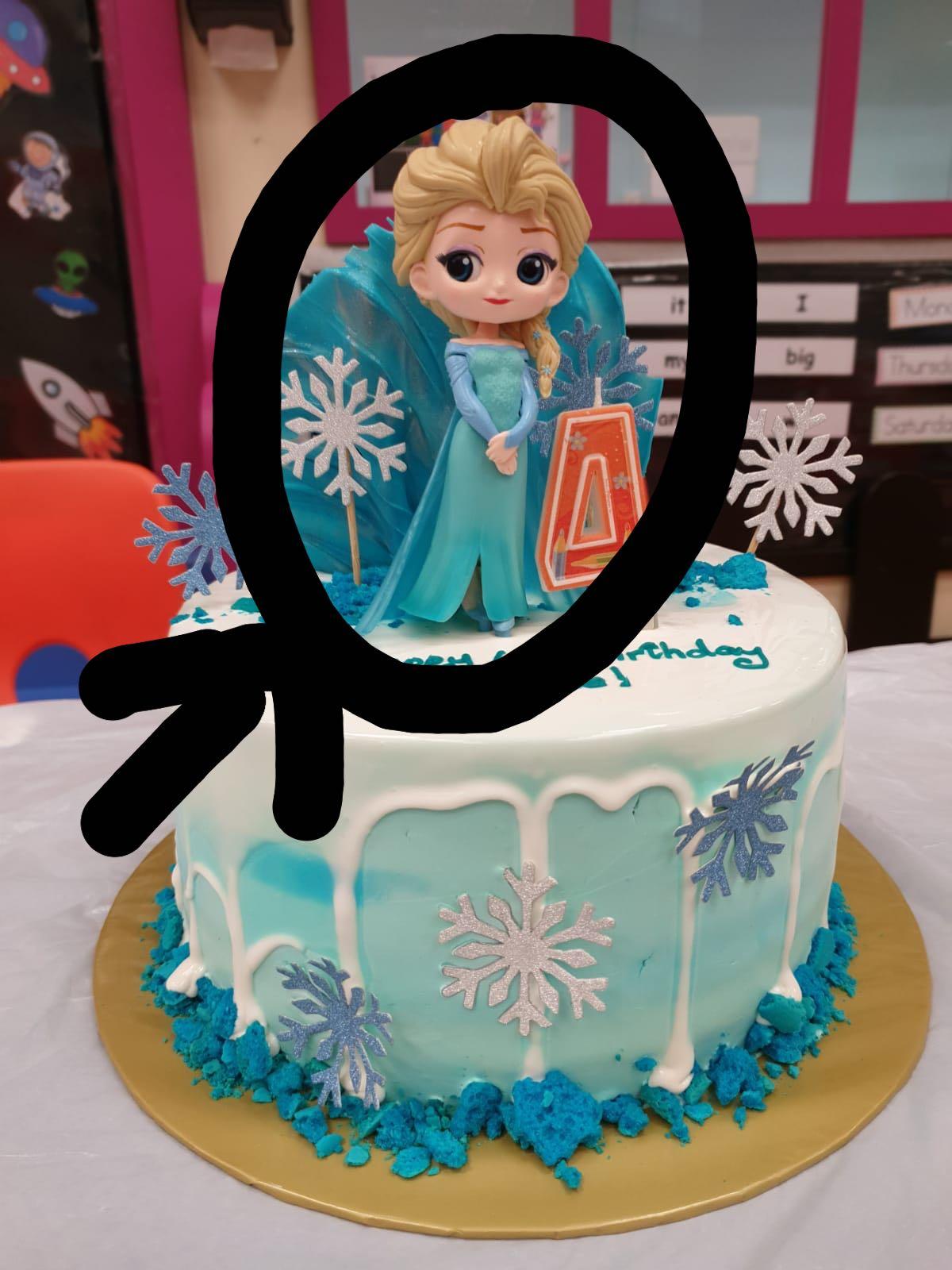 Elsa figurine as cake topper (est 16cm tall), Food & Drinks, Chilled ...