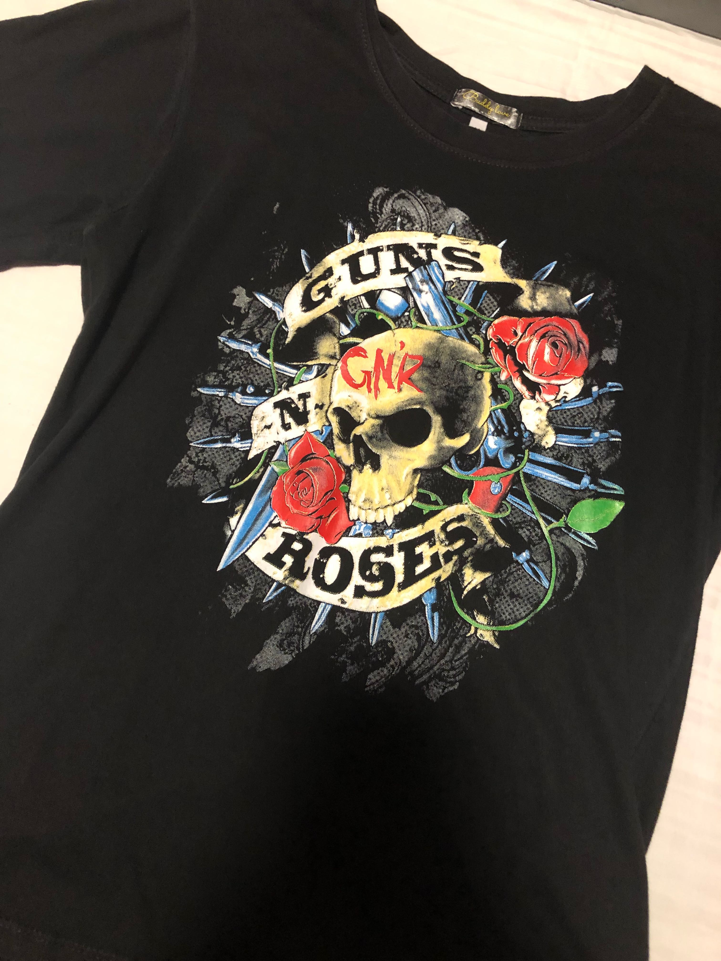 guns n roses top, Women's Fashion, Tops, Other Tops on Carousell