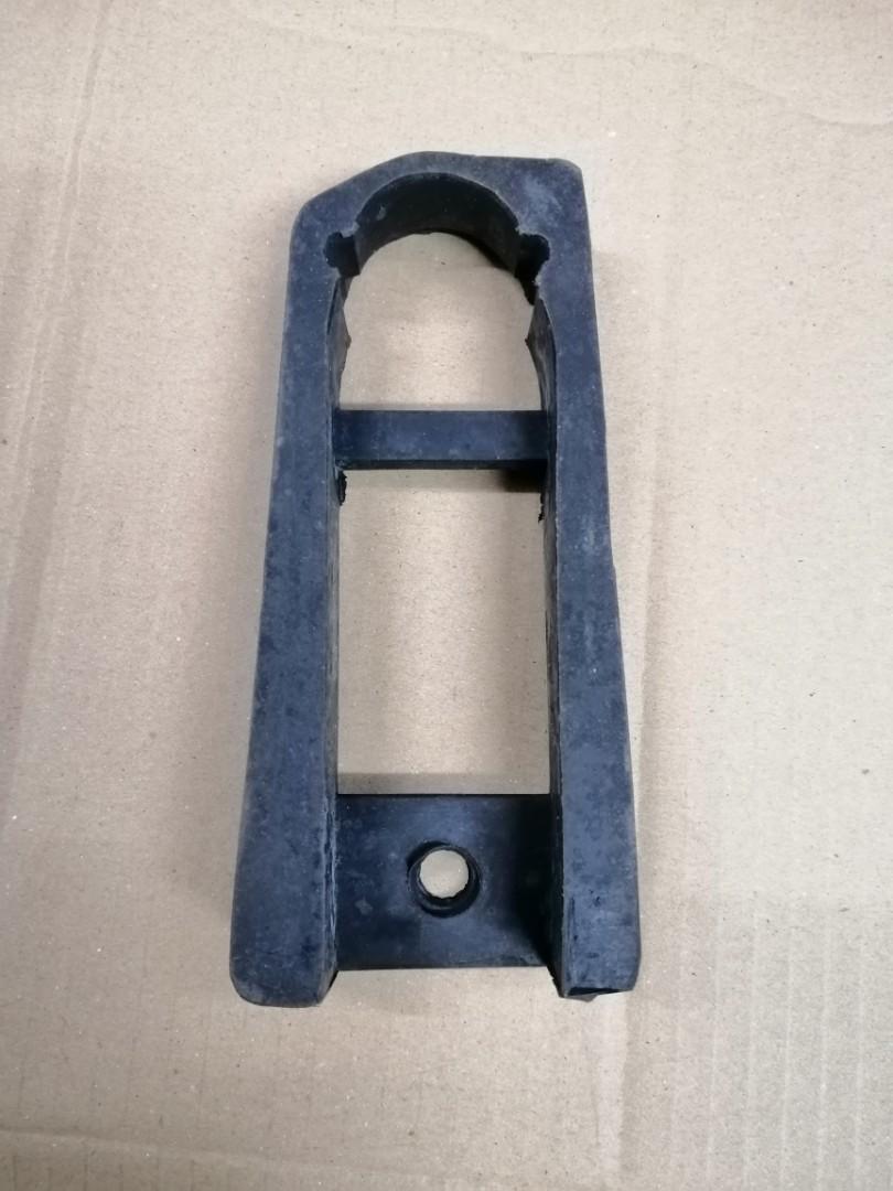 Suzuki RG110 Swing Arm Rubber, Auto Accessories on Carousell