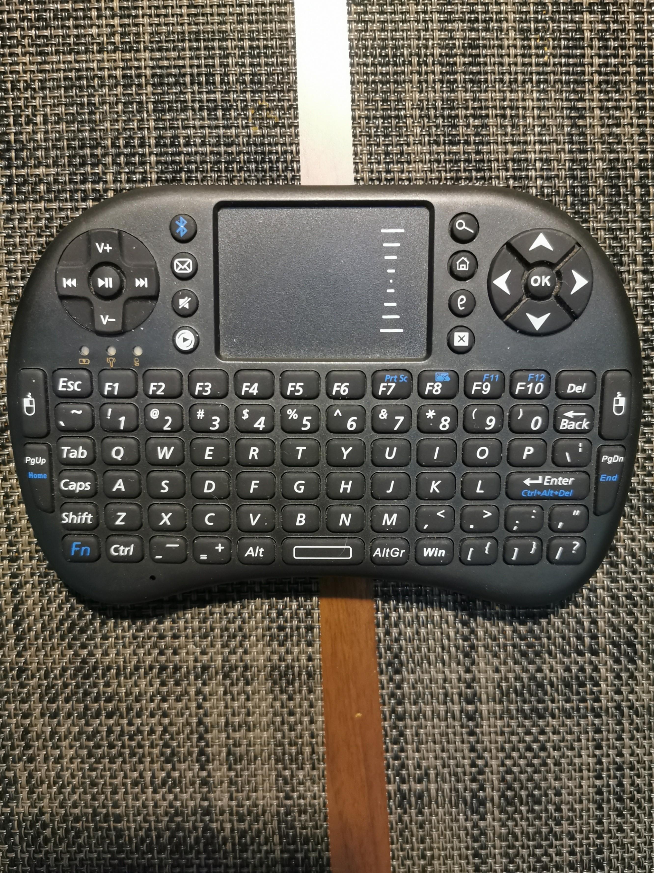 Air mouse and keyboard with bluetooth, Computers & Tech, Parts ...