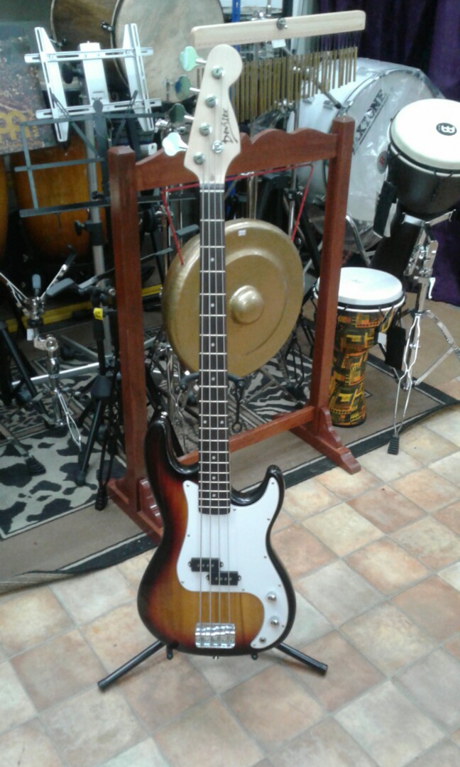 Deviser (Lb1-4) 4 String Bass, Hobbies & Toys, Music & Media, CDs & DVDs on Carousell
